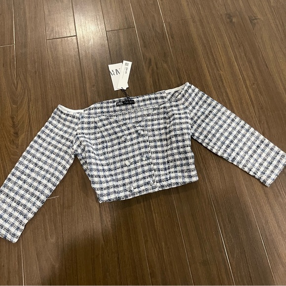 Zara | Tops | Zara Texture Weave Cropped Blouse | Poshmark